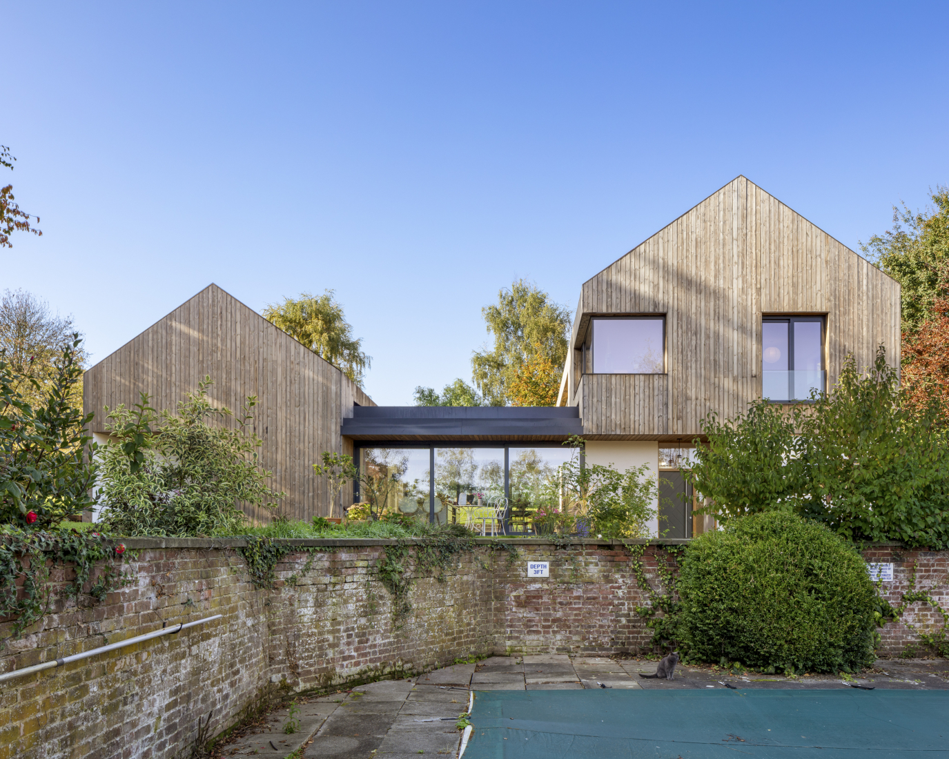 Snug Architects completes timber-clad house in Hampshire