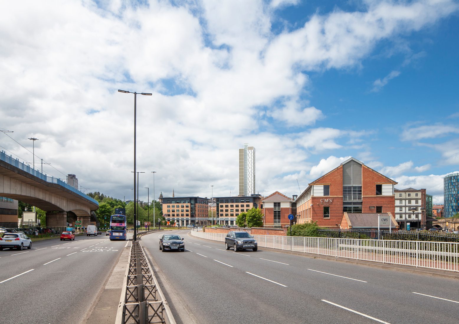 Hodder + Partners submits plans for 117m-tall housing tower in Sheffield