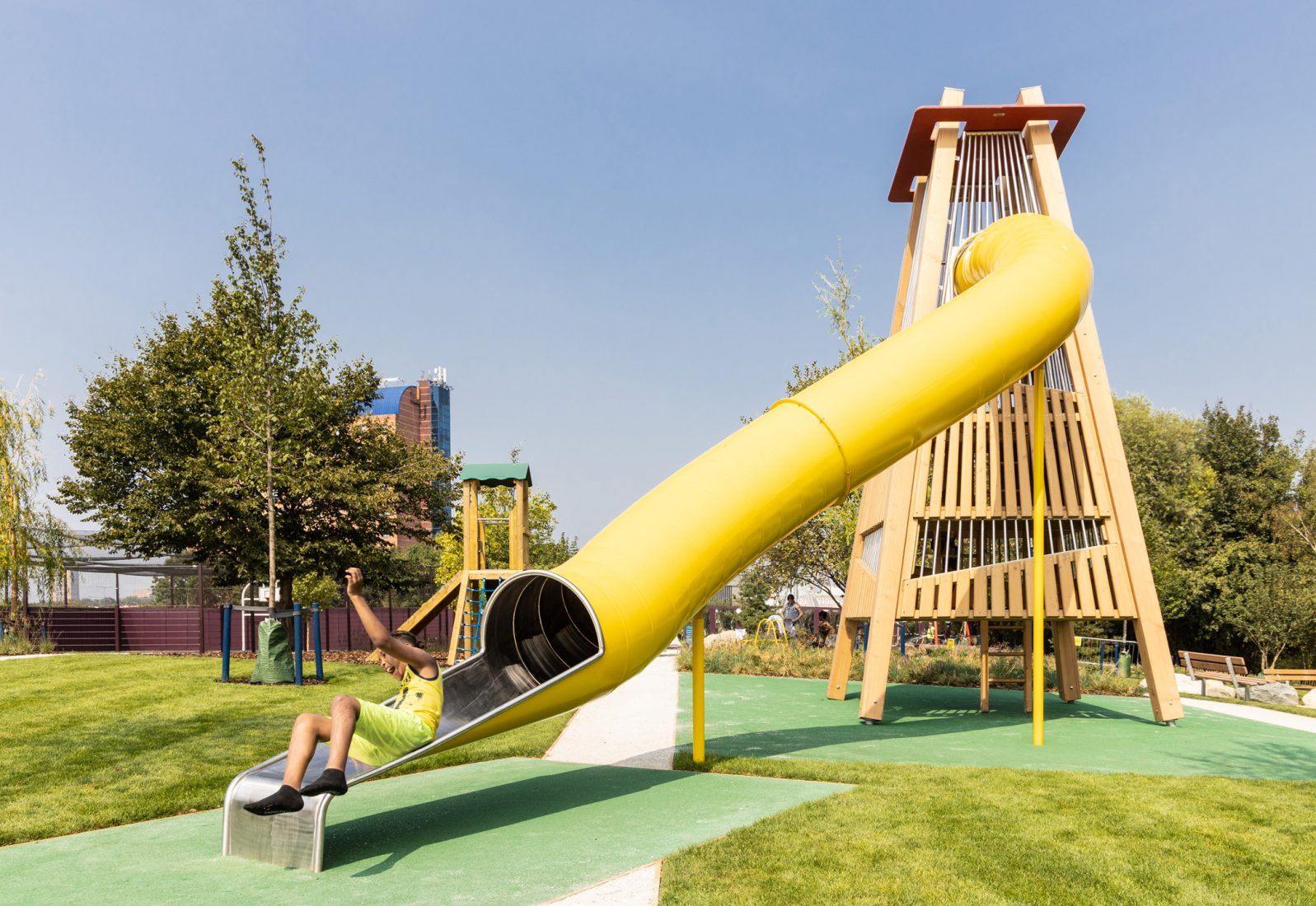 East designs temporary park in Barnet, reusing existing features