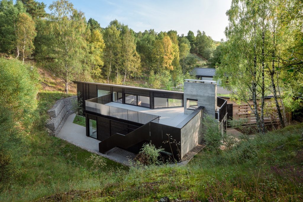 Moxon Architects completes own studio in Cairngorms quarry