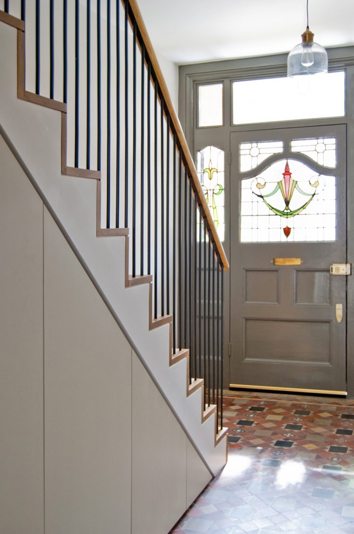 Novak Hiles reworks house with sculptural chamfered extension