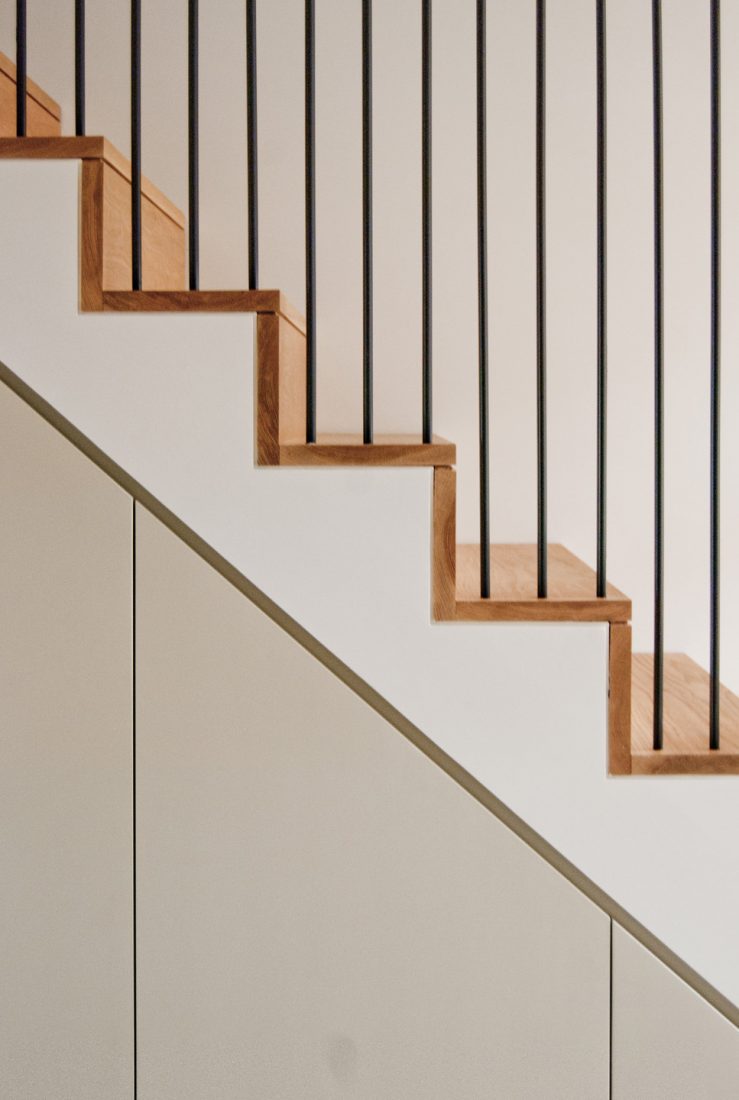 Novak Hiles reworks house with sculptural chamfered extension