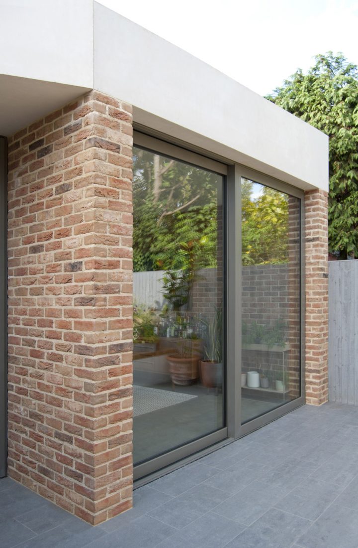 Novak Hiles reworks house with sculptural chamfered extension