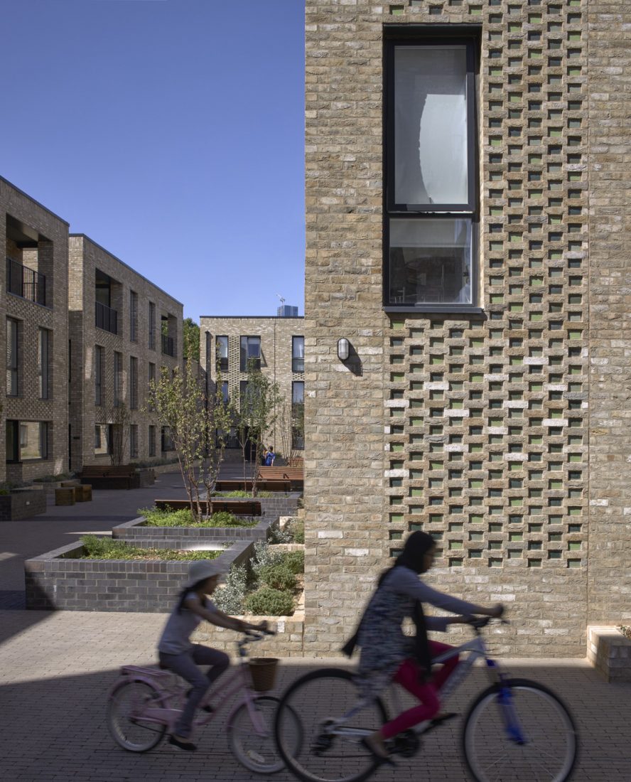 Squire & Partners completes garden square housing