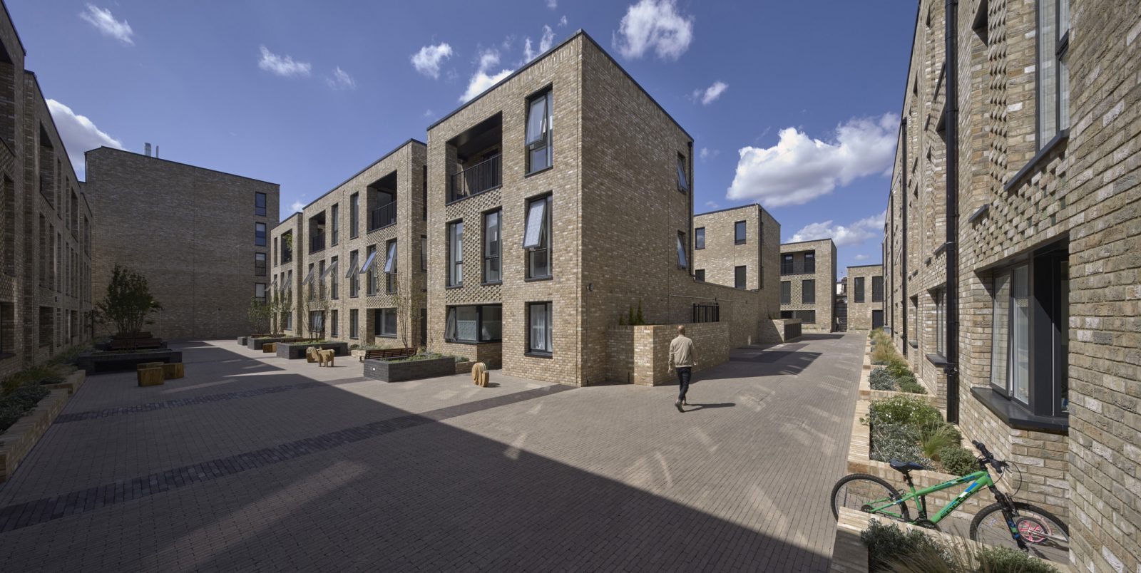 Squire & Partners completes garden square housing