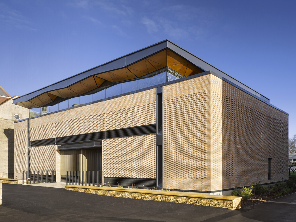 Woods Bagot completes library with ‘floating’ timber roof for Wiltshire ...