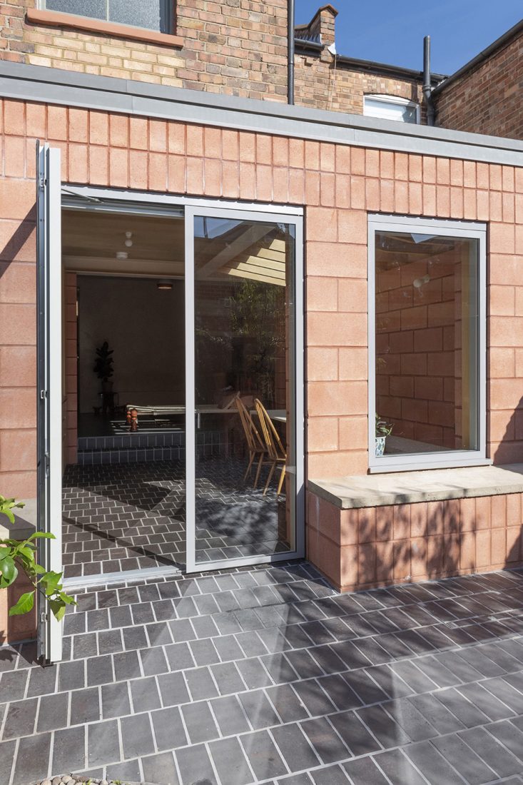 Artefact completes pigmented blockwork extension in north London