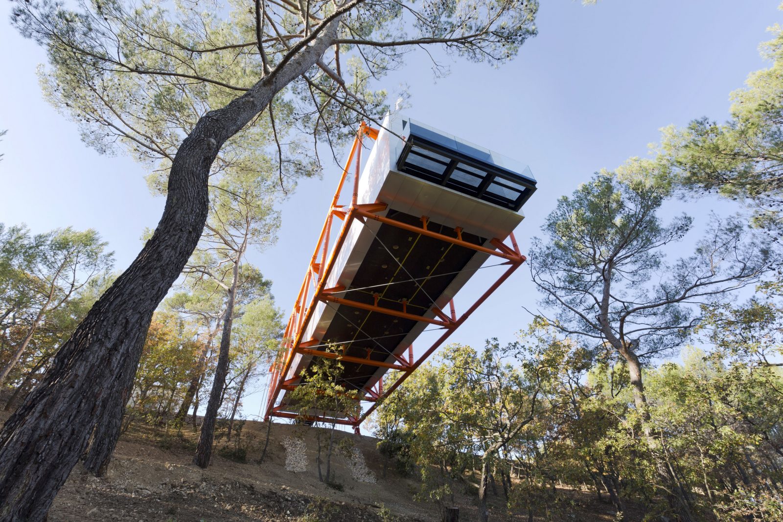 RSHP completes Richard Rogers’ Drawing Gallery at French vineyard