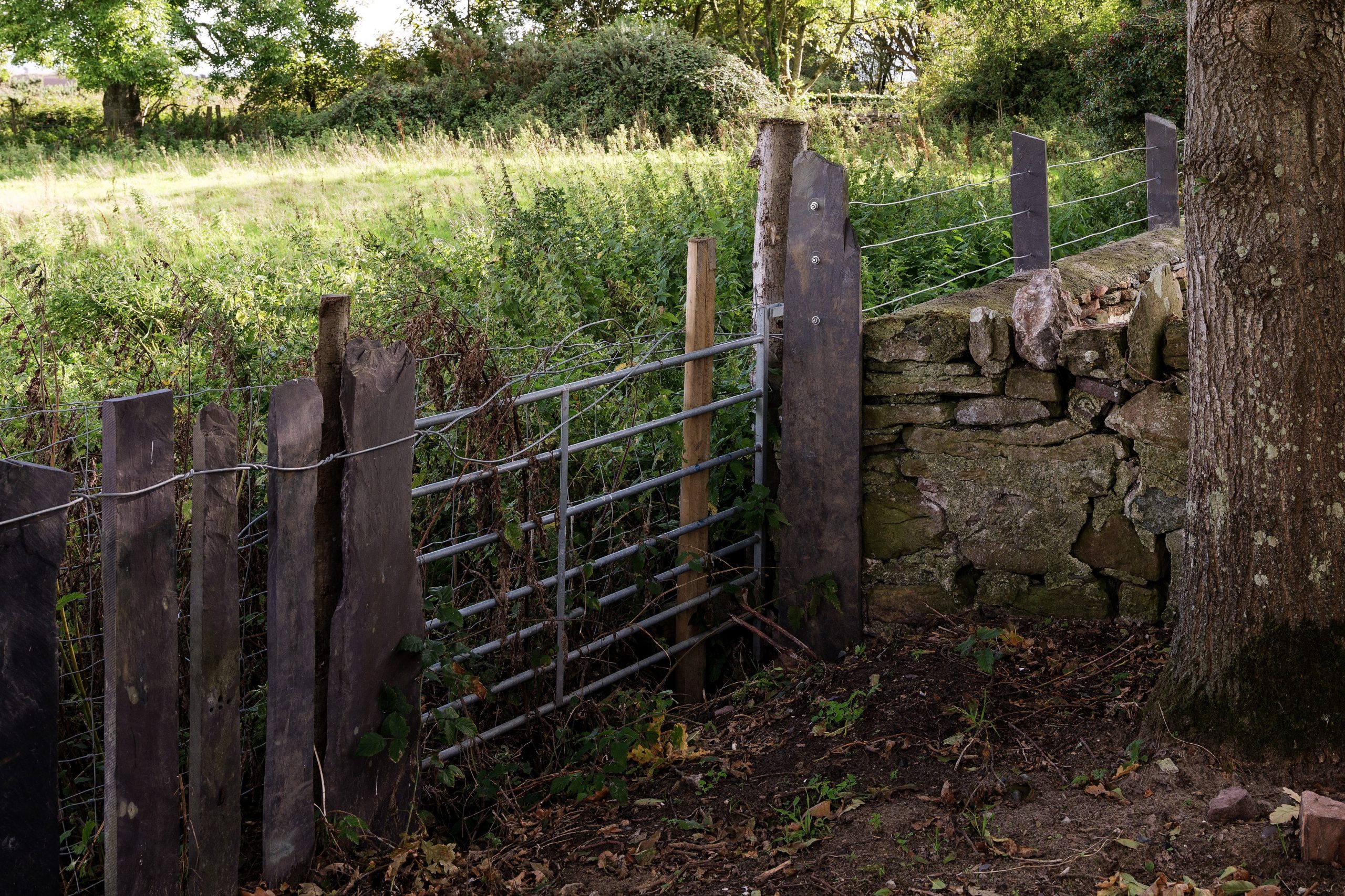 Supporting detail: Slate fencing at House in North Wales