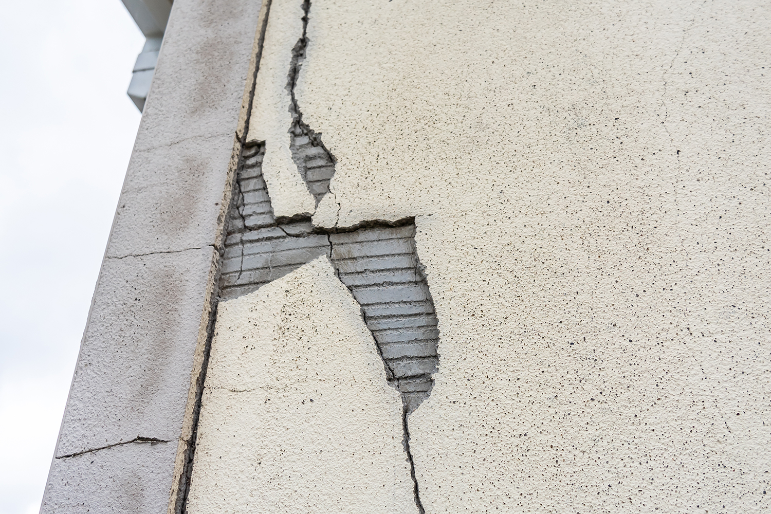 The Regs: Don’t expose yourself to risk when designing masonry walls