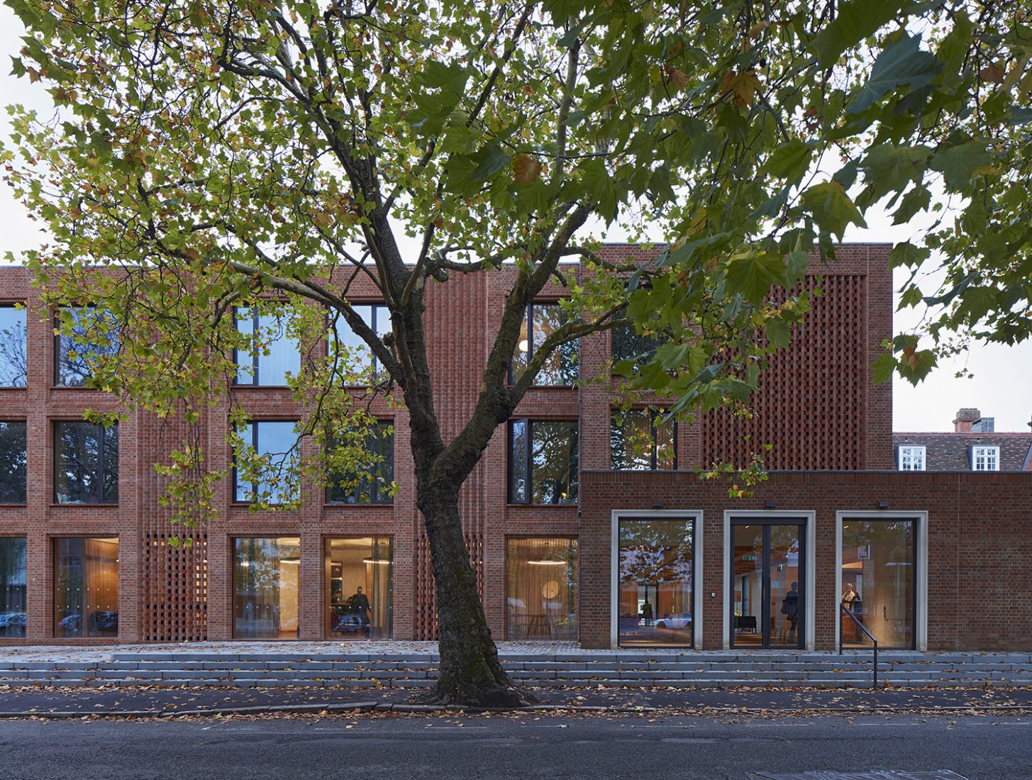 Architectural photographer Dennis Gilbert, 1951-2021