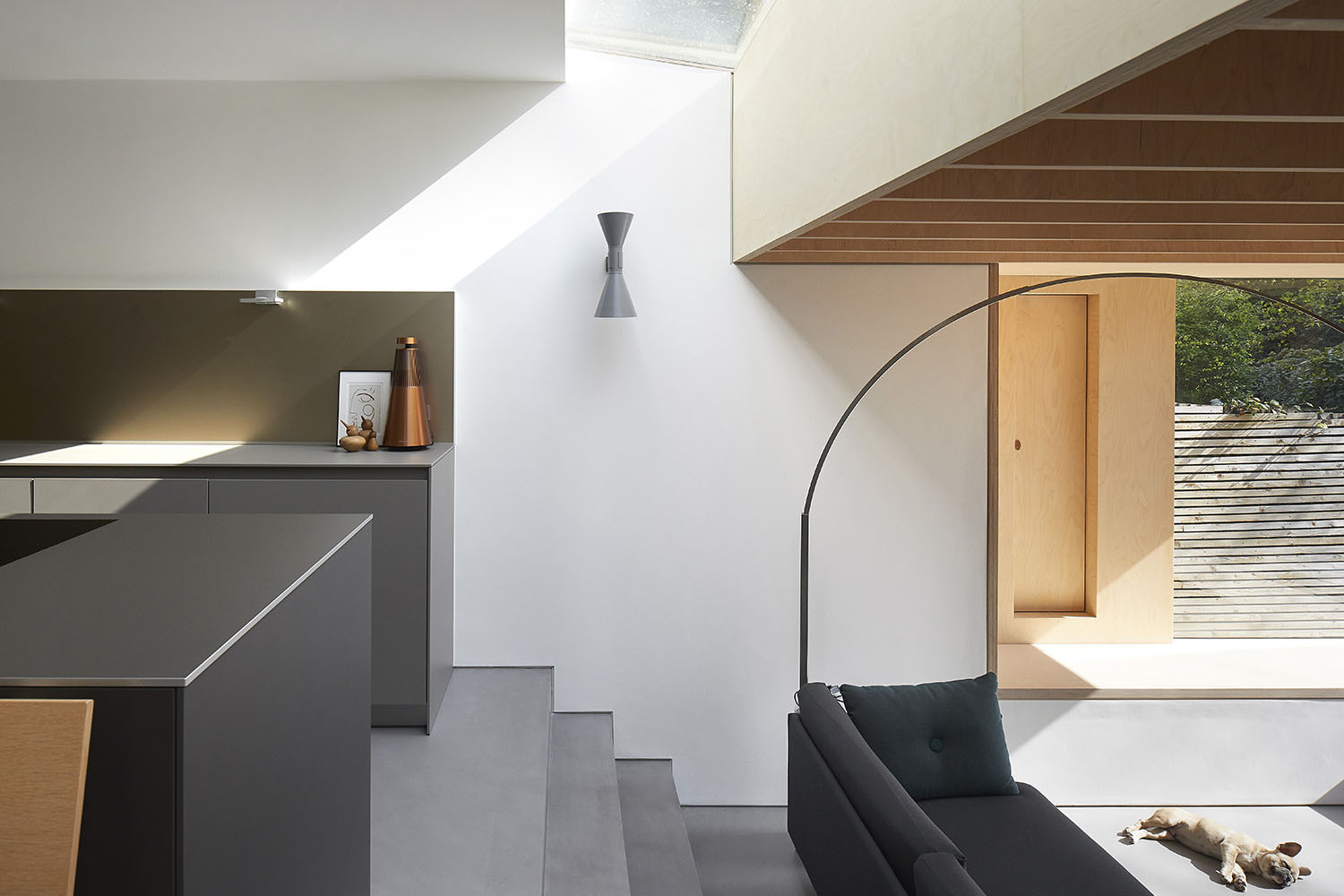 Feneley Studio redesigns 1970s townhouse in St Albans
