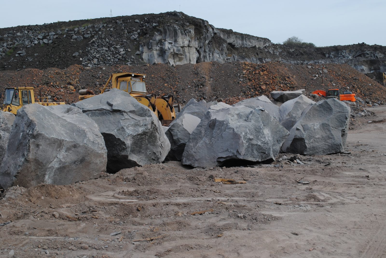 Taha’s Groupwork starts construction of 10-storey flats with load ...