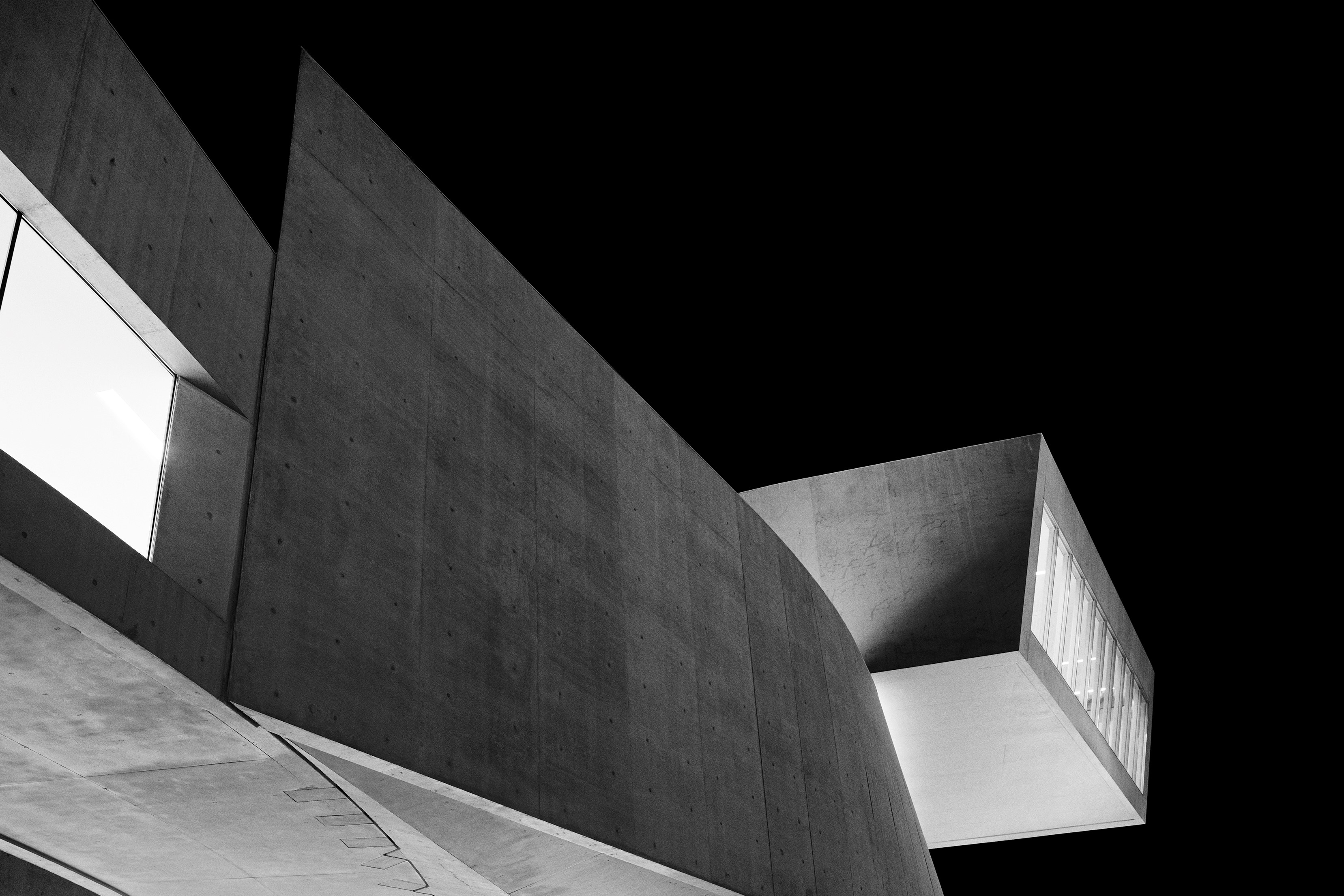 Exhibition: Photographer Hélène Binet’s Light Lines at the Royal Academy