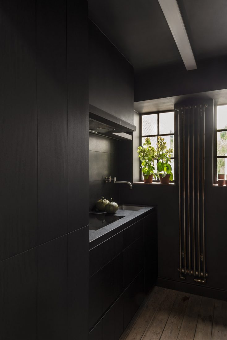 Richard Parr designs own west London studio as 'collaborative hub'