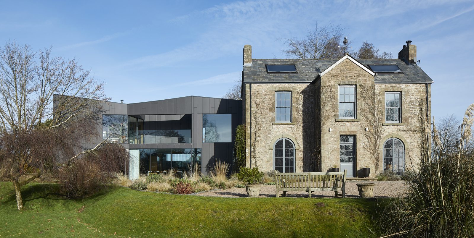 Alison Brooks’ ‘extraordinary’ farmhouse extension wins RIBA House of ...