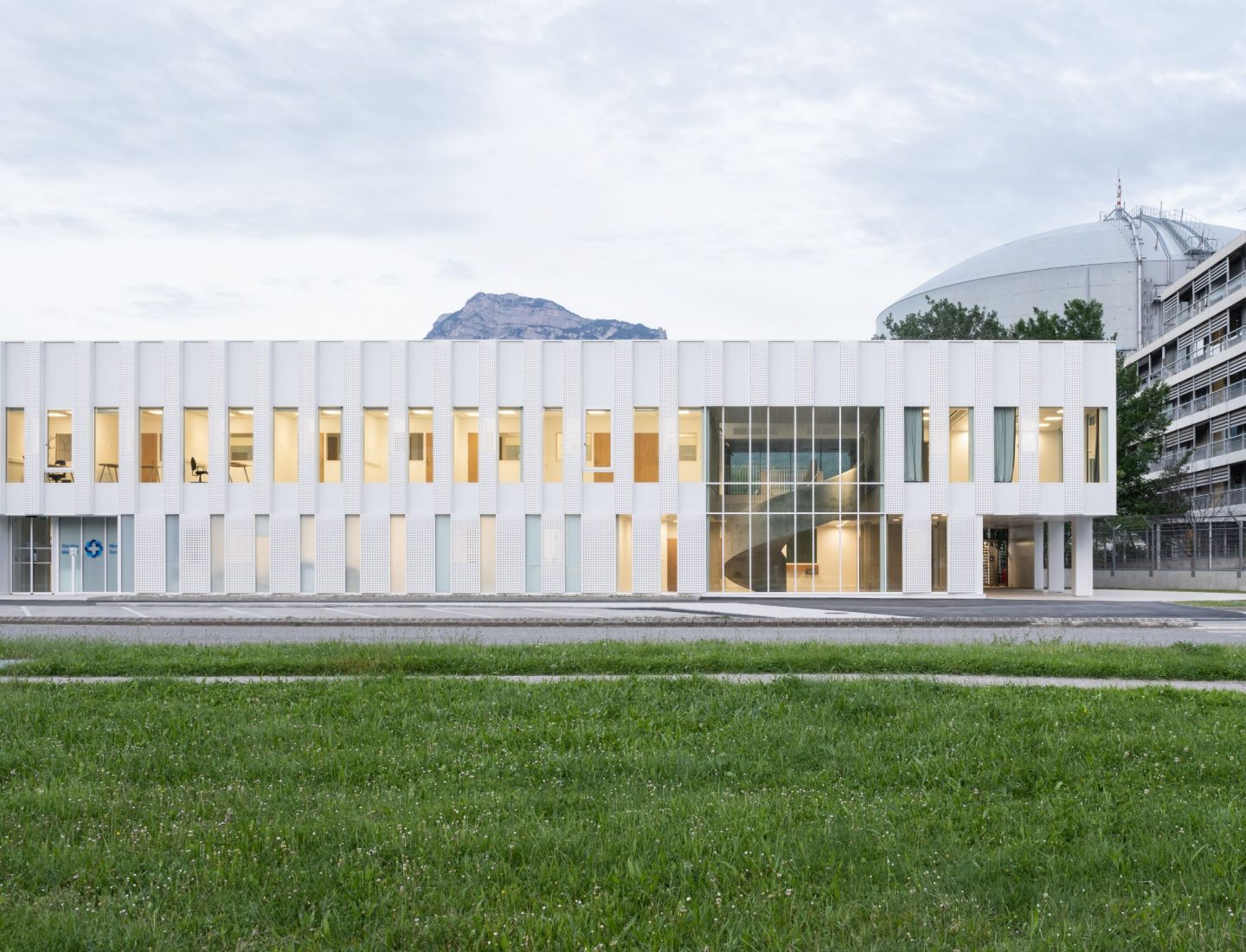 Levitt Bernstein and TKMT architectes complete neutron research facility