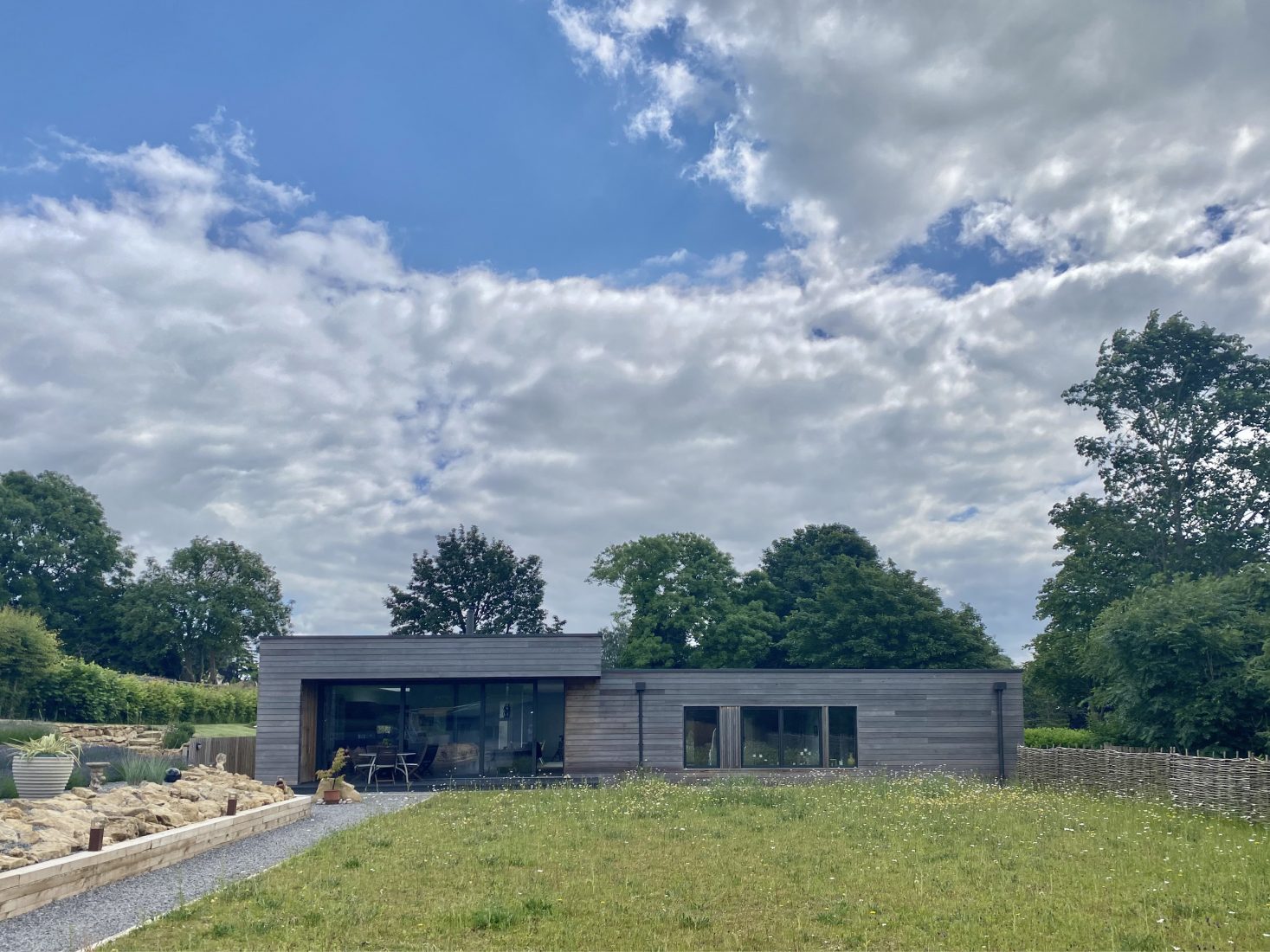 Heatherwick’s Leeds Maggie’s Centre shortlisted for RIBA regional honour
