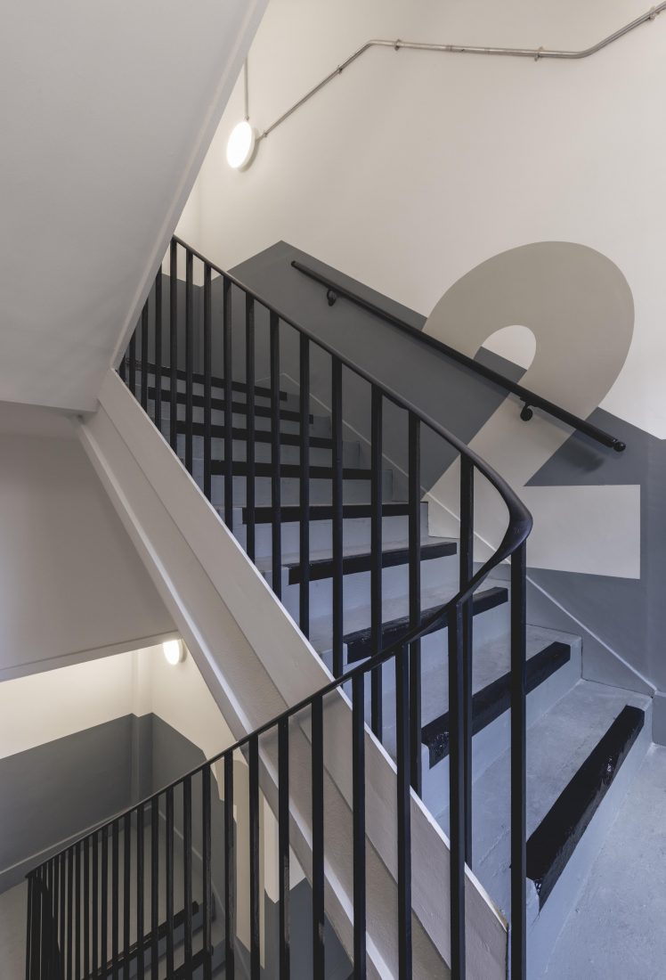 HUT retrofits Art-Deco building in east London