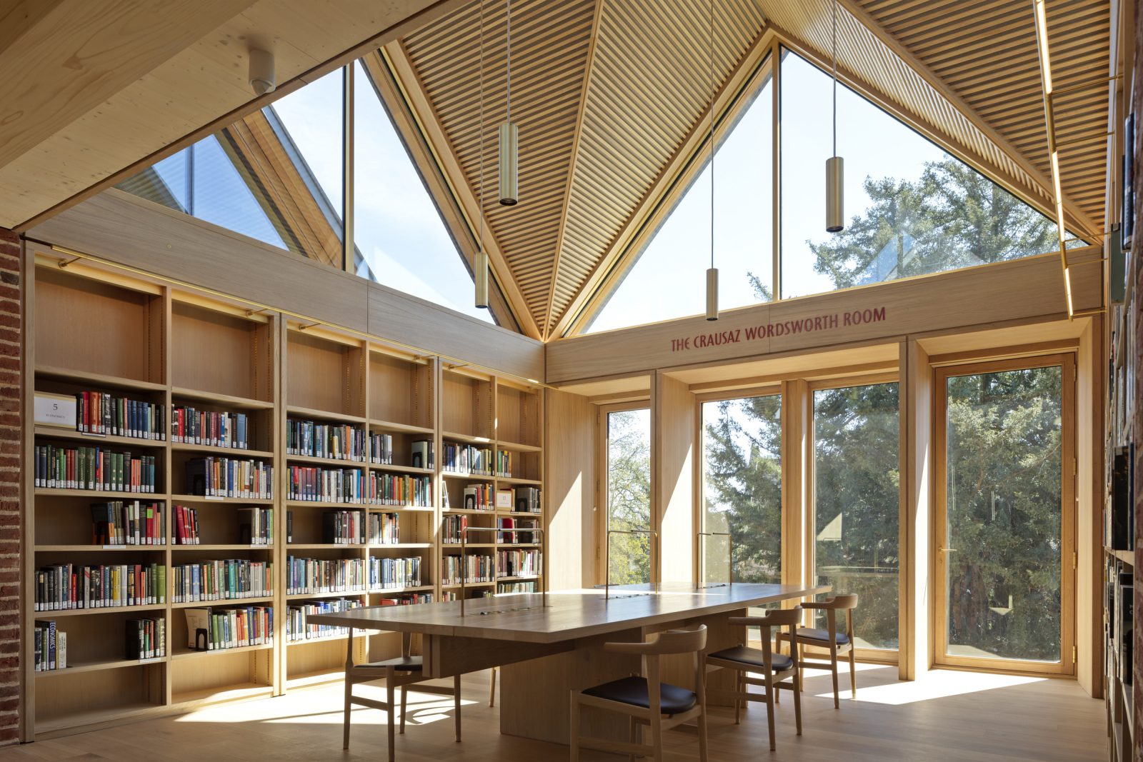 From modern to timeless: Níall McLaughlin’s Magdalene College Library