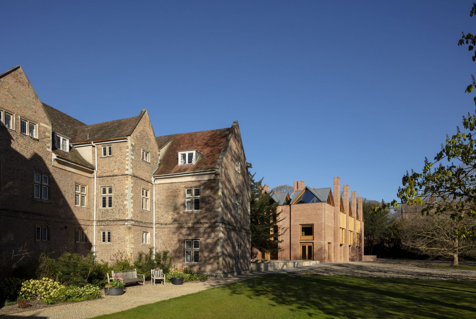 From modern to timeless: Níall McLaughlin’s Magdalene College Library