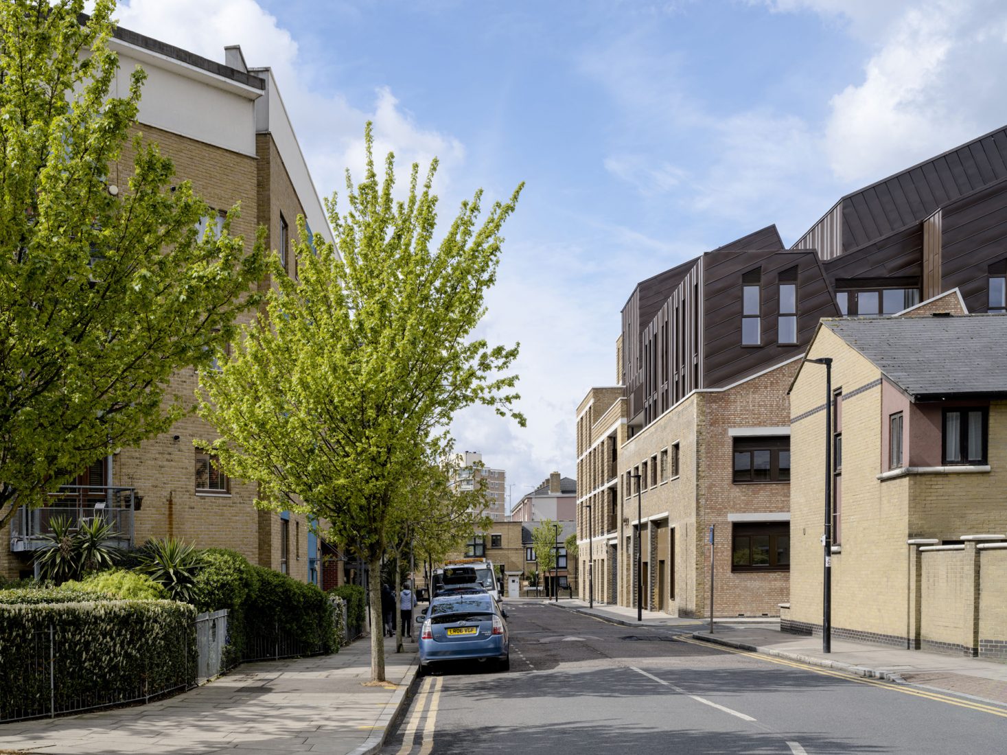 Metropolitan Workshop incorporates 1930s factory façades into ...