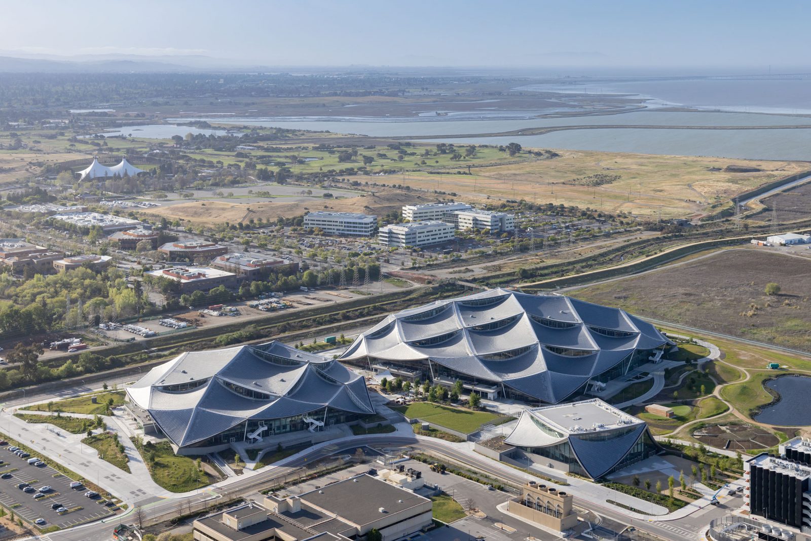 Heatherwick and BIG complete Google’s first new HQ – a town in a hi ...