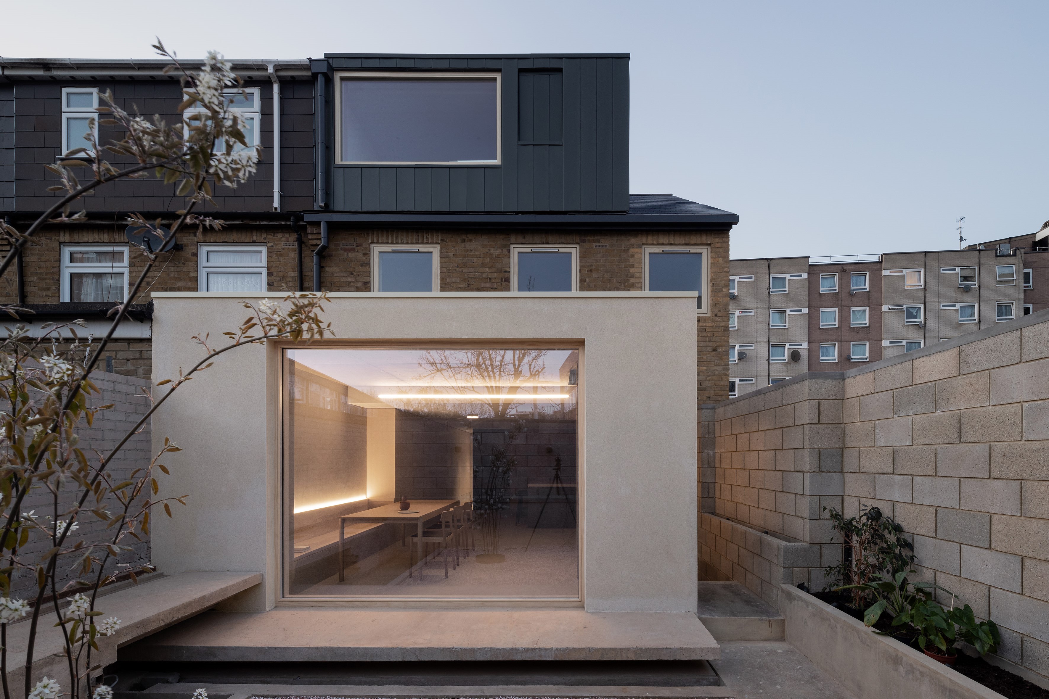 Common Ground Workshop completes retrofit of 1980s Spitalfields House