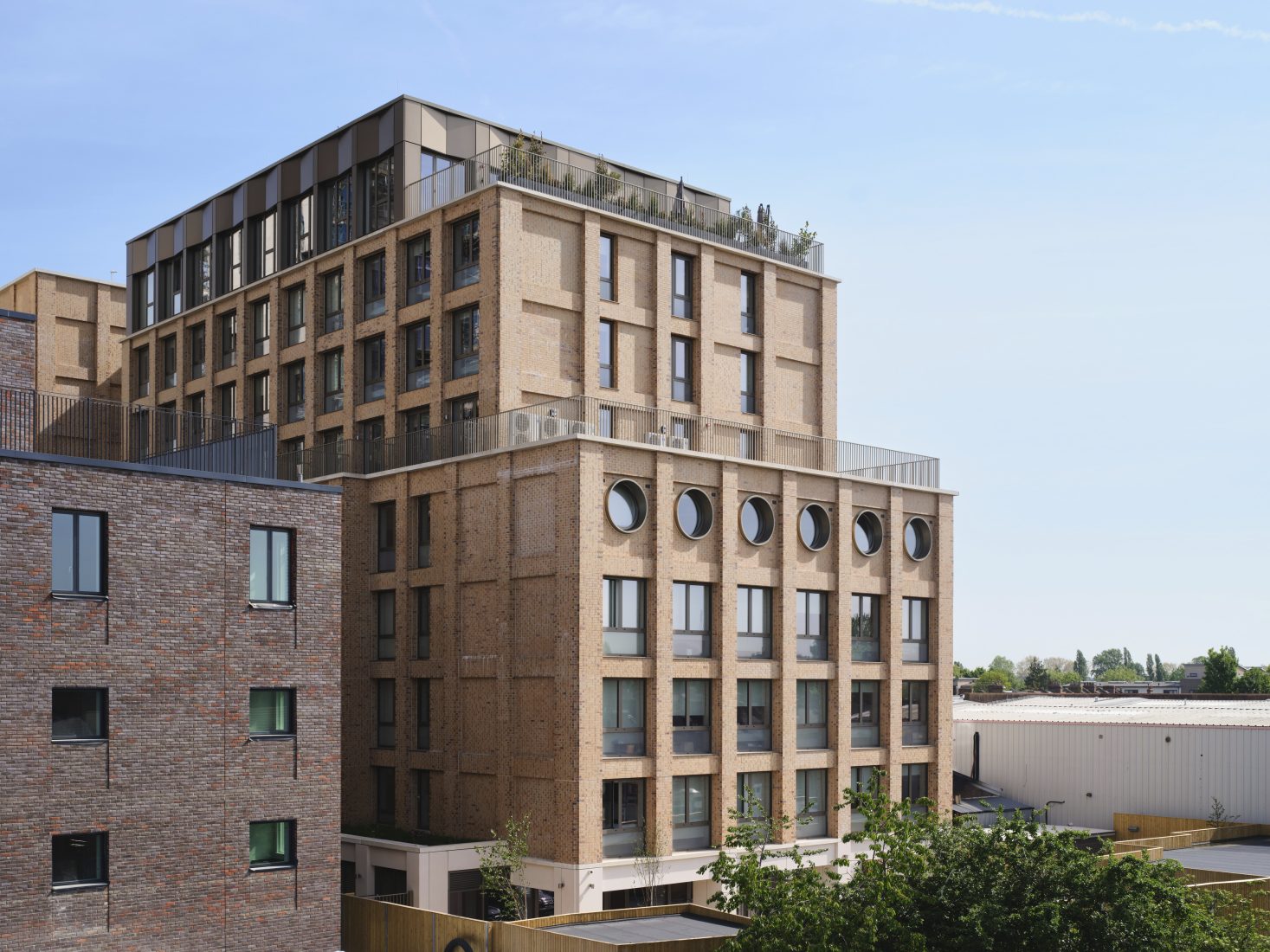 Hawkins\Brown completes shared living scheme in Harrow