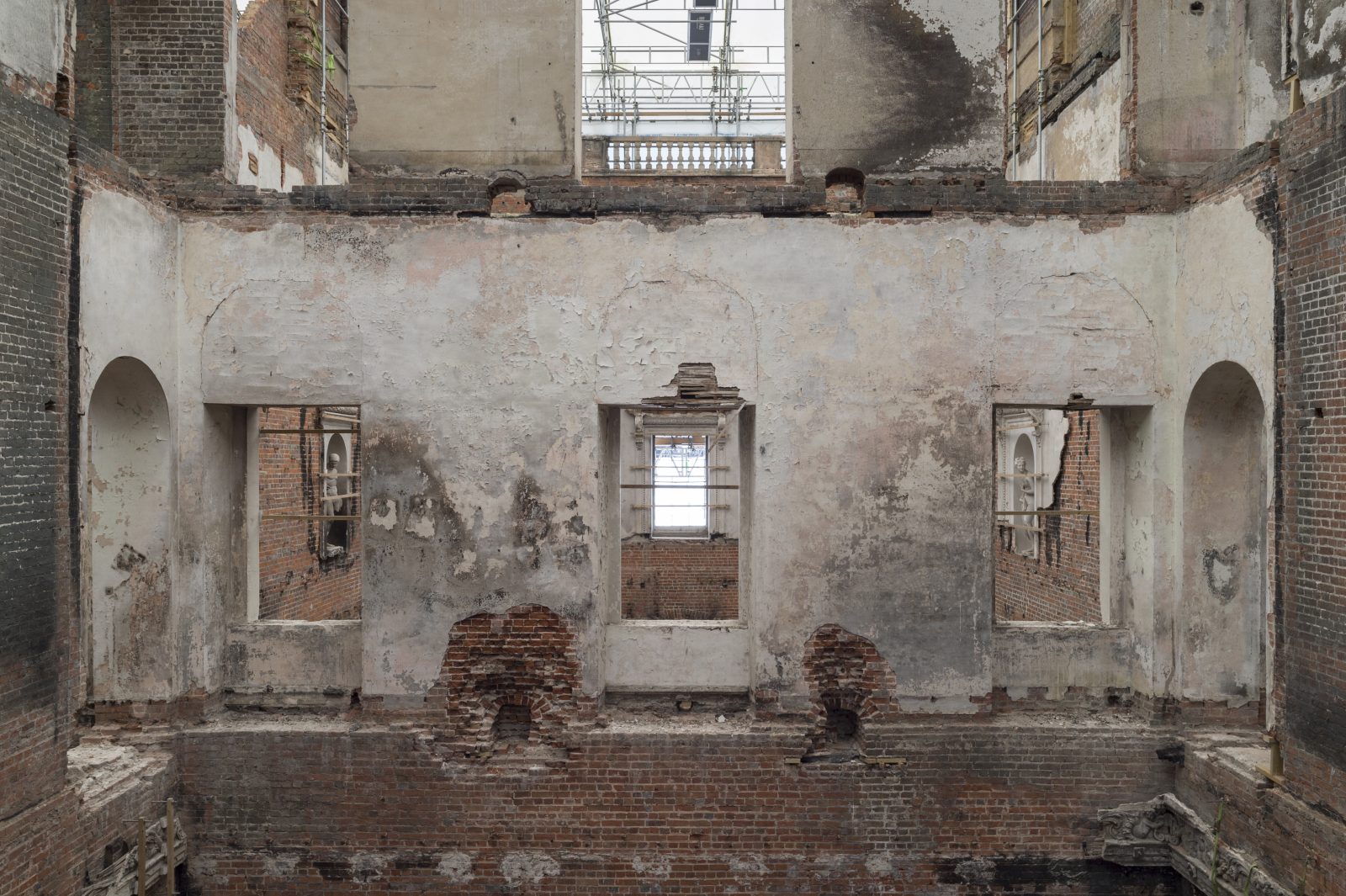 Allies and Morrison’s ‘preserved ruin’ plans for Clandon House can go ahead