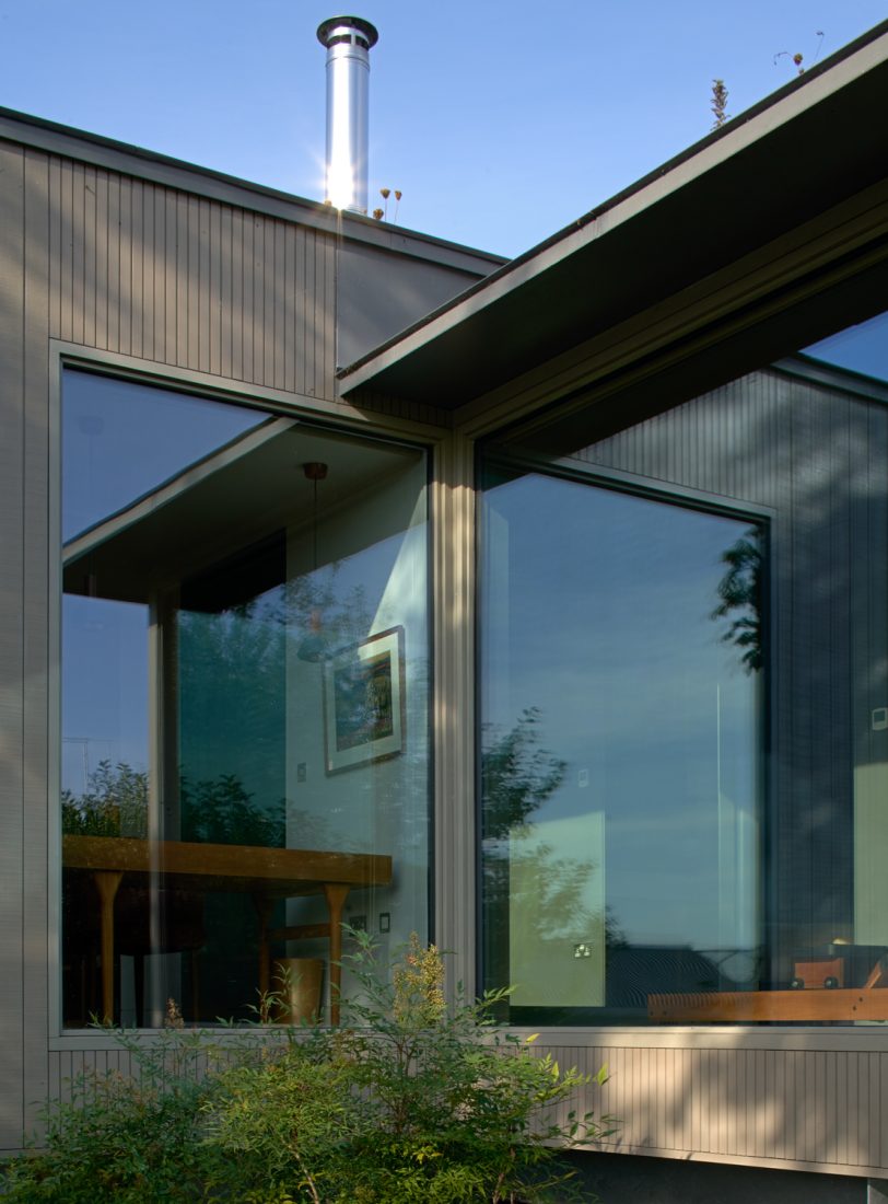 Knox Bhavan completes prefabricated flood-resilient riverside house