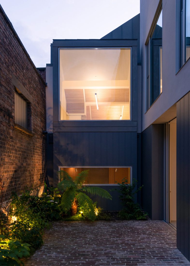 Timothy Hatton Architects transforms sculpture foundry into its new studio