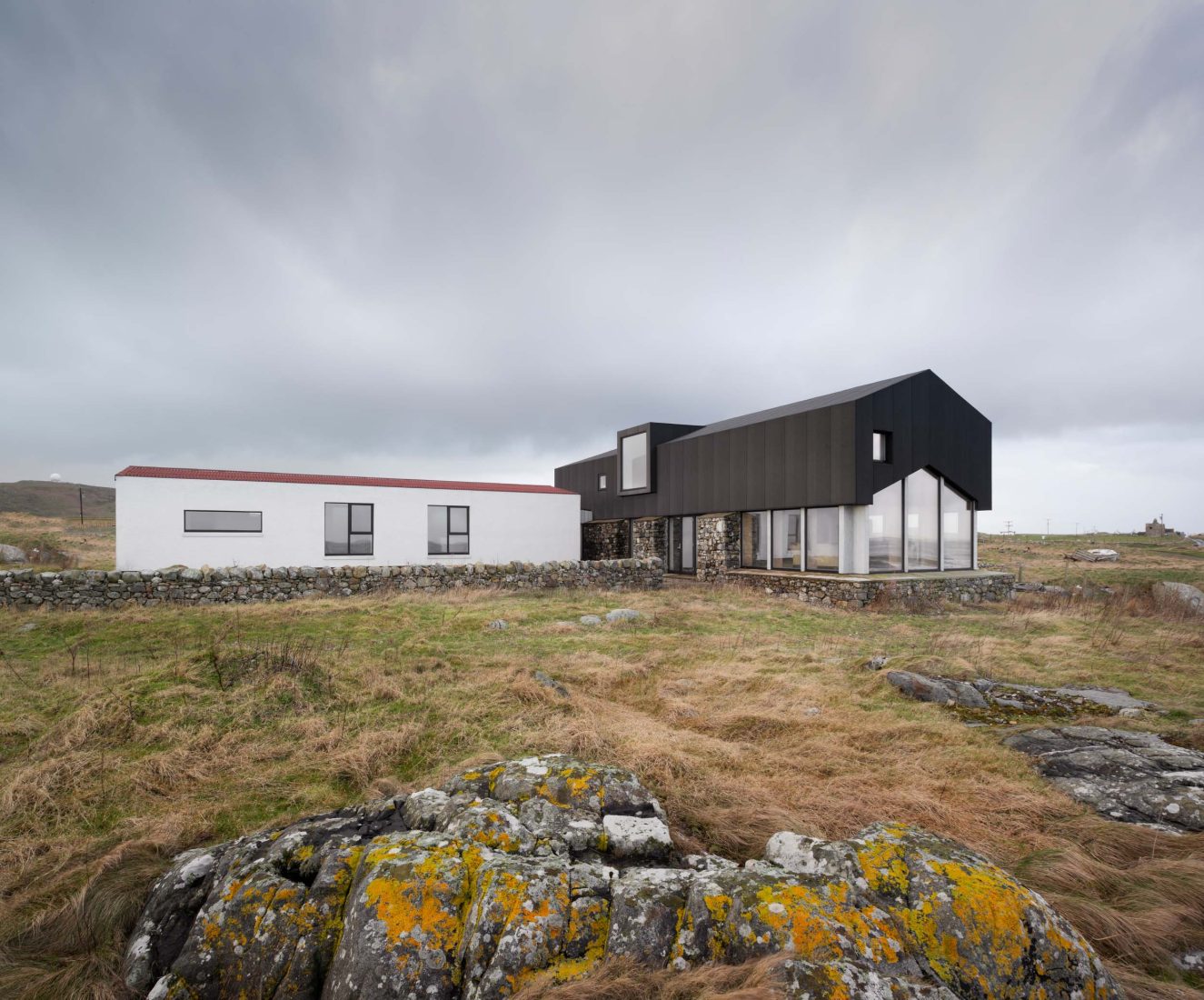 Connected to nature: Mannal House by Denizen Works