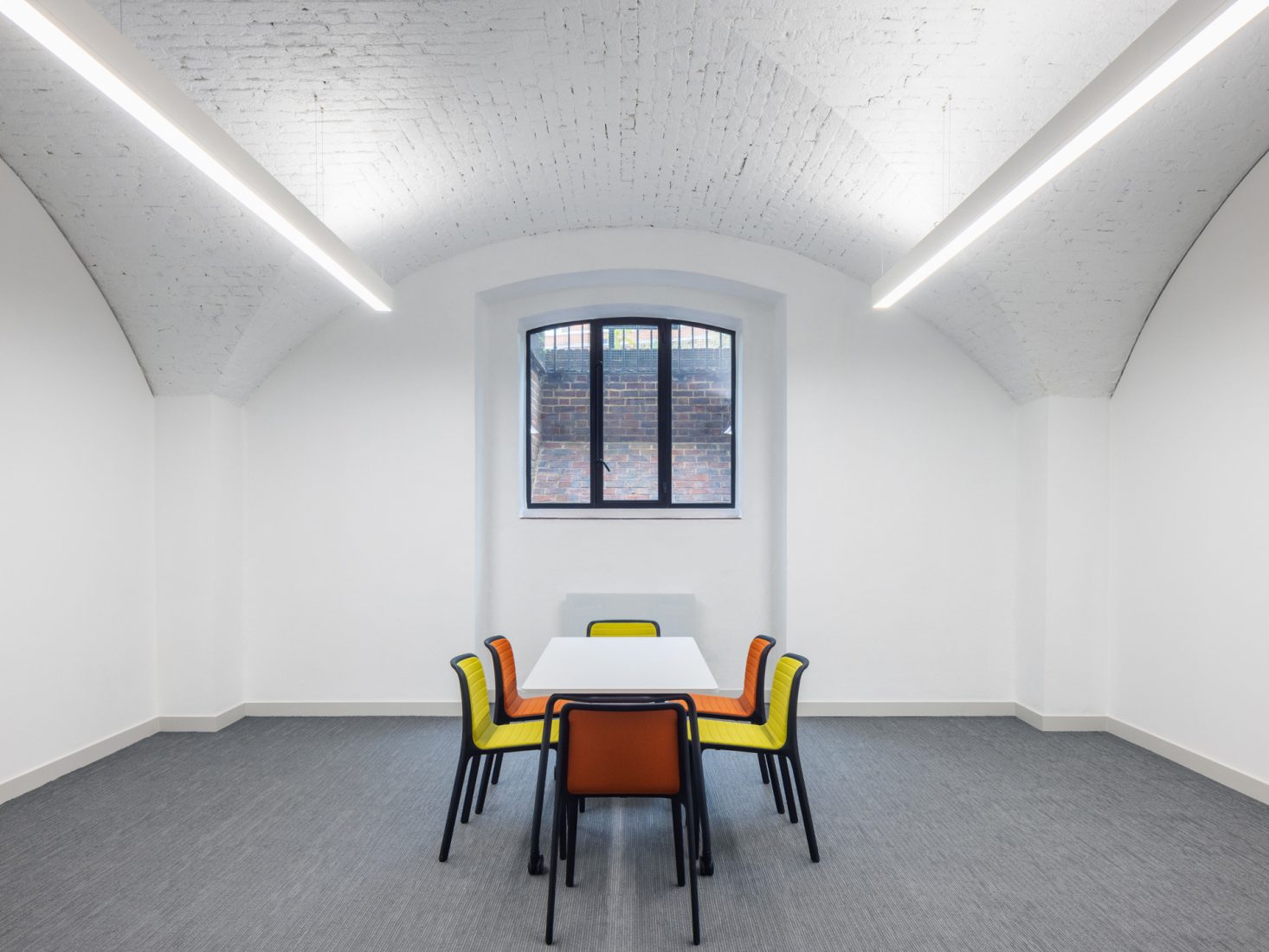 Eric Parry Architects renovates Grade II*-listed church near Waterloo