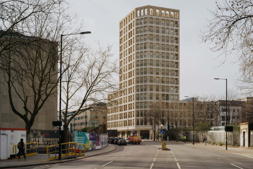 Maccreanor Lavington completes mixed-use development in Wapping