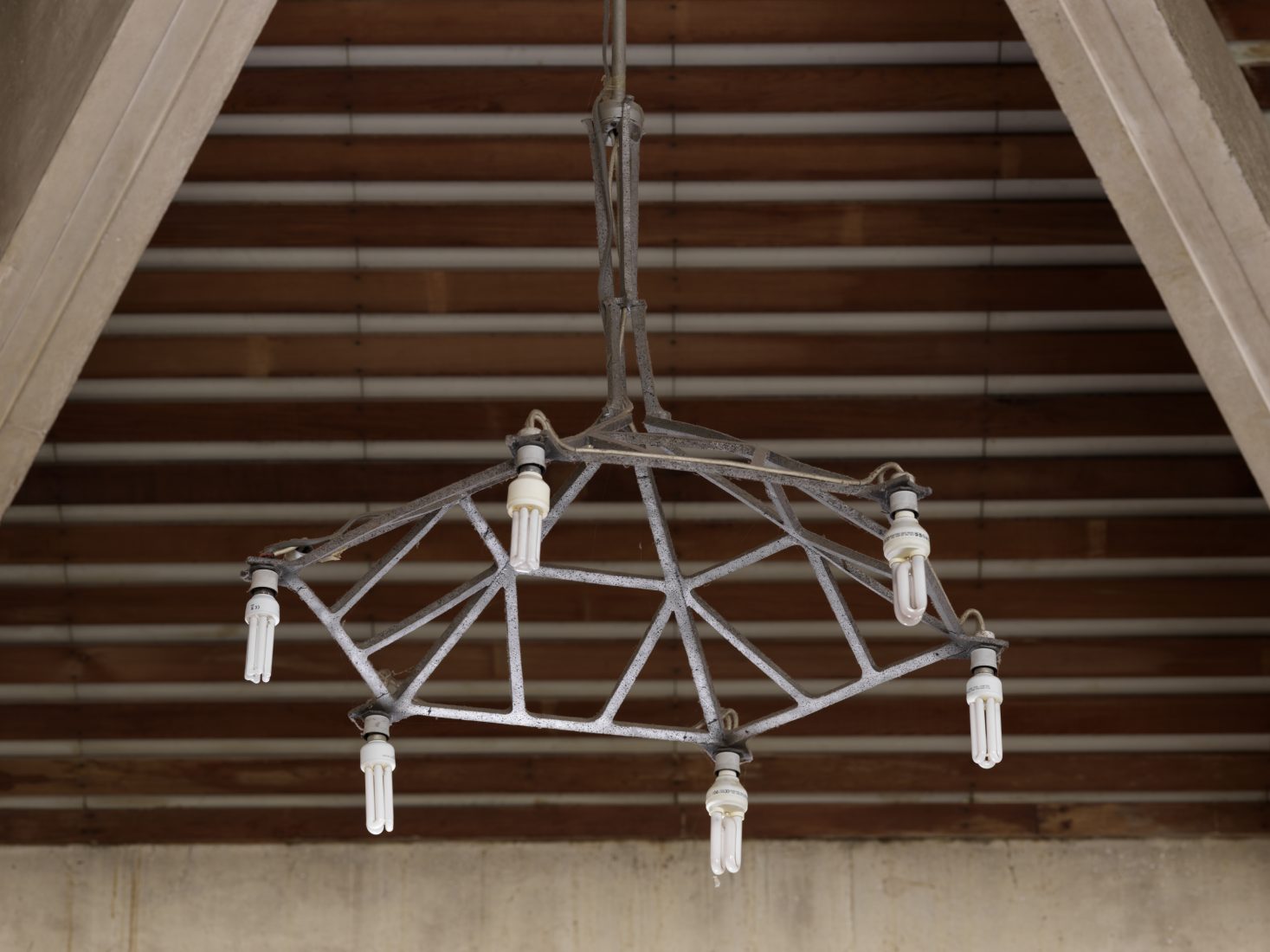 Chippenham church with 1960s Frank Roper artworks listed