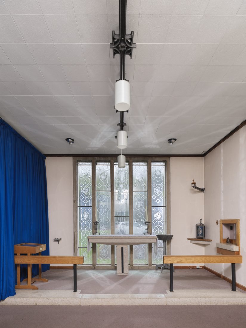 Chippenham church with 1960s Frank Roper artworks listed