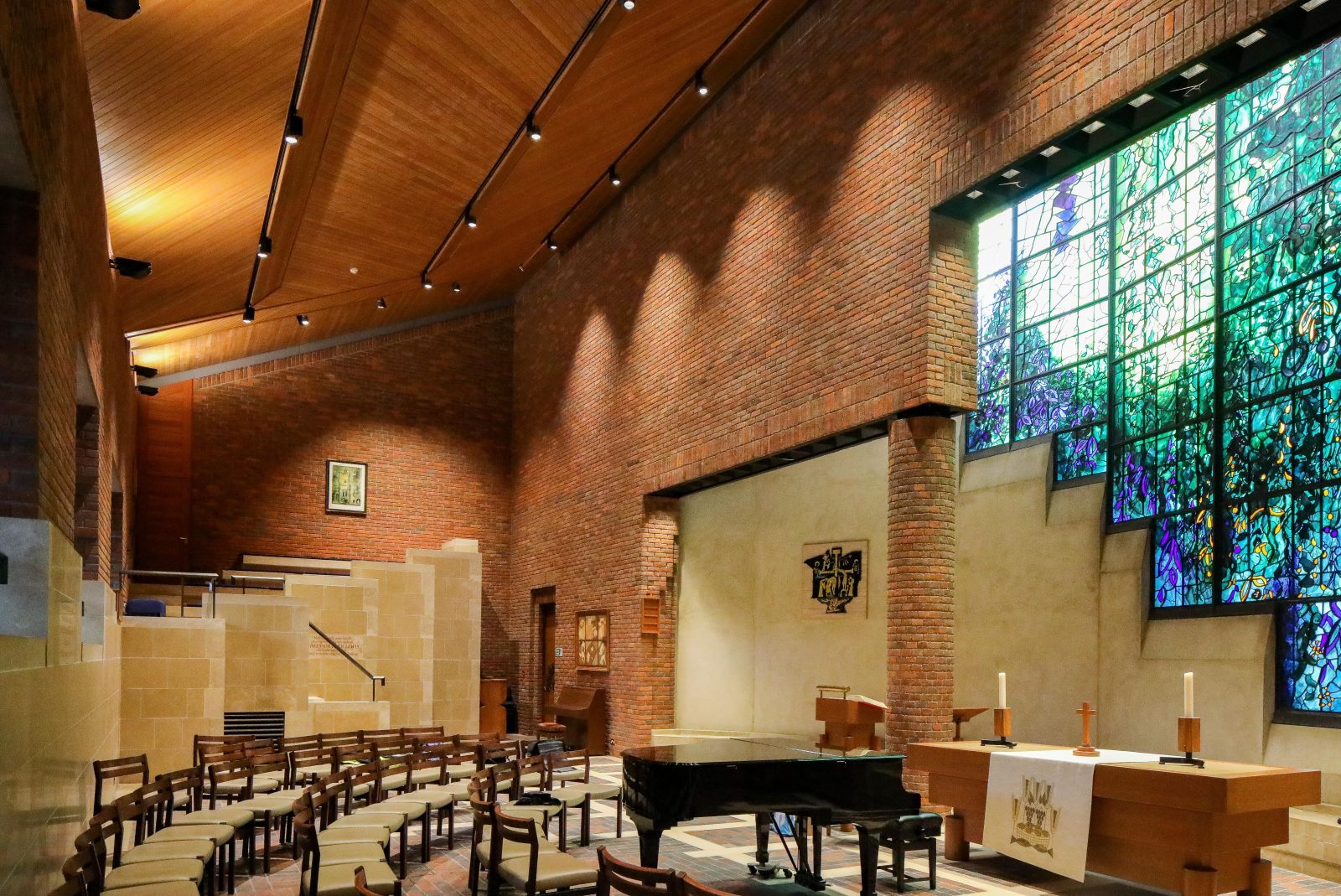 Gillespie, Kidd & Coia’s Cambridge ‘modernist megastructure’ handed ...