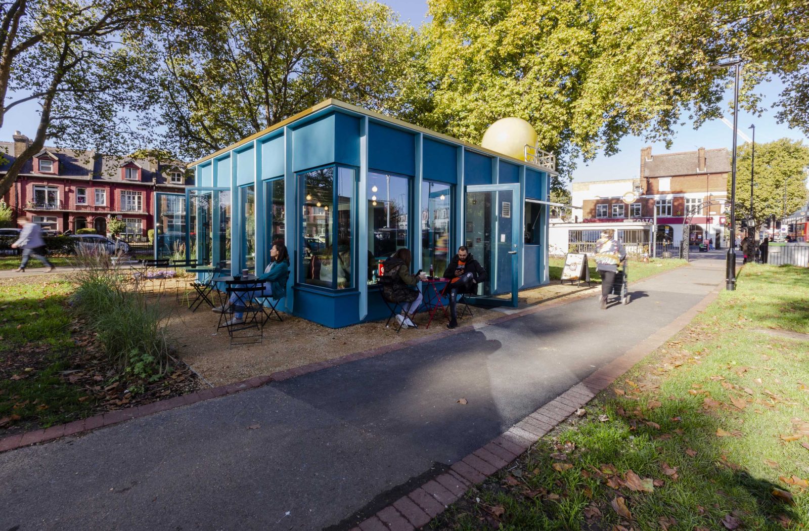 Jan Kattein Architects completes park café for Haringey Council