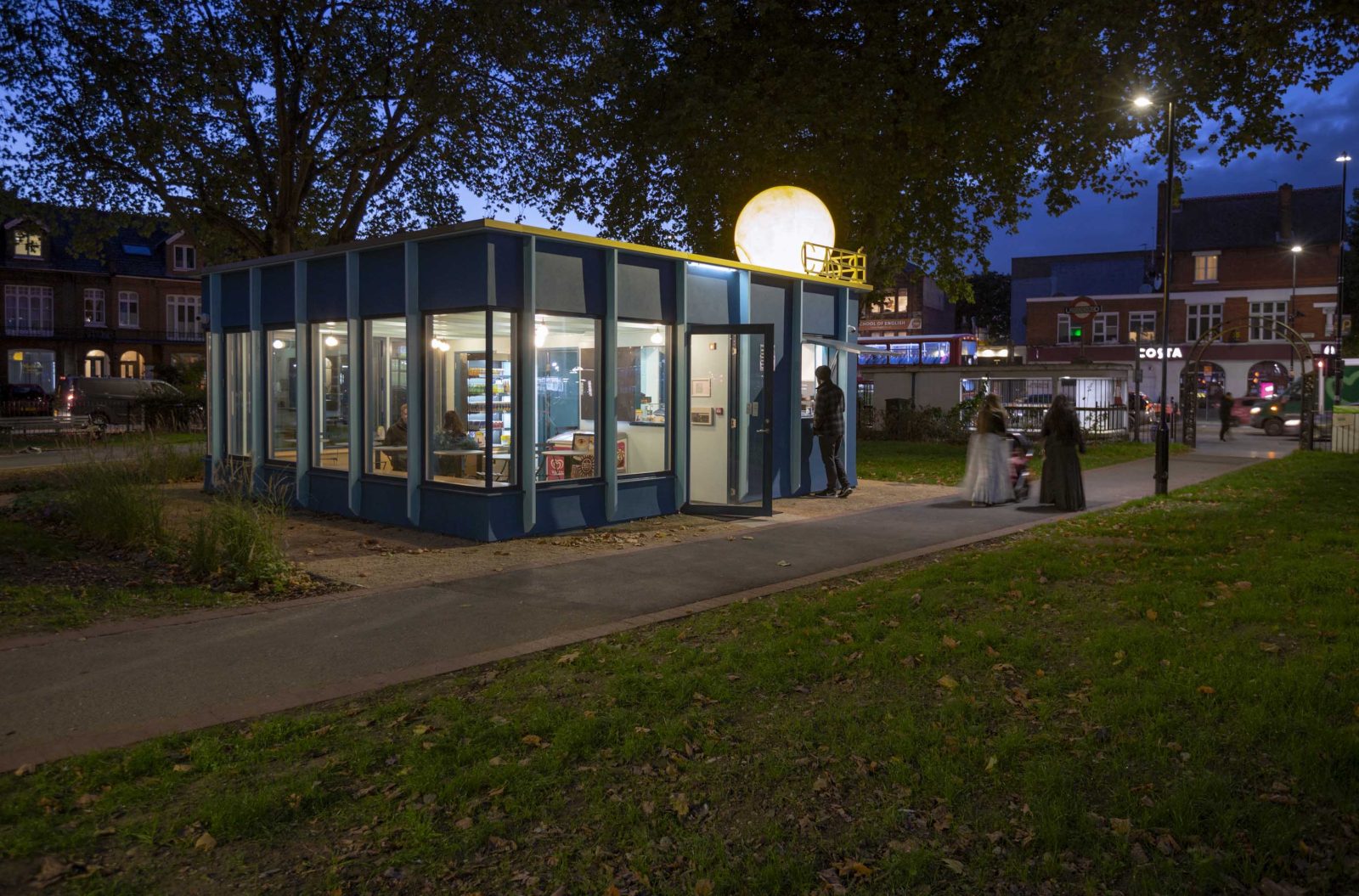 Jan Kattein Architects completes park café for Haringey Council