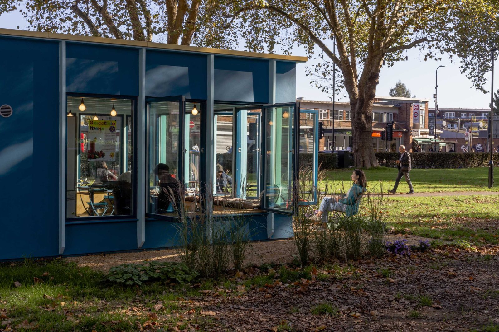 Jan Kattein Architects completes park café for Haringey Council
