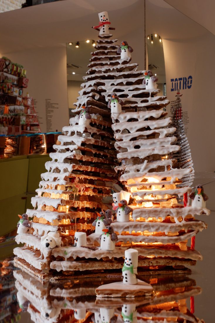 ZHA, Fosters and AHMM among architects creating gingerbread world