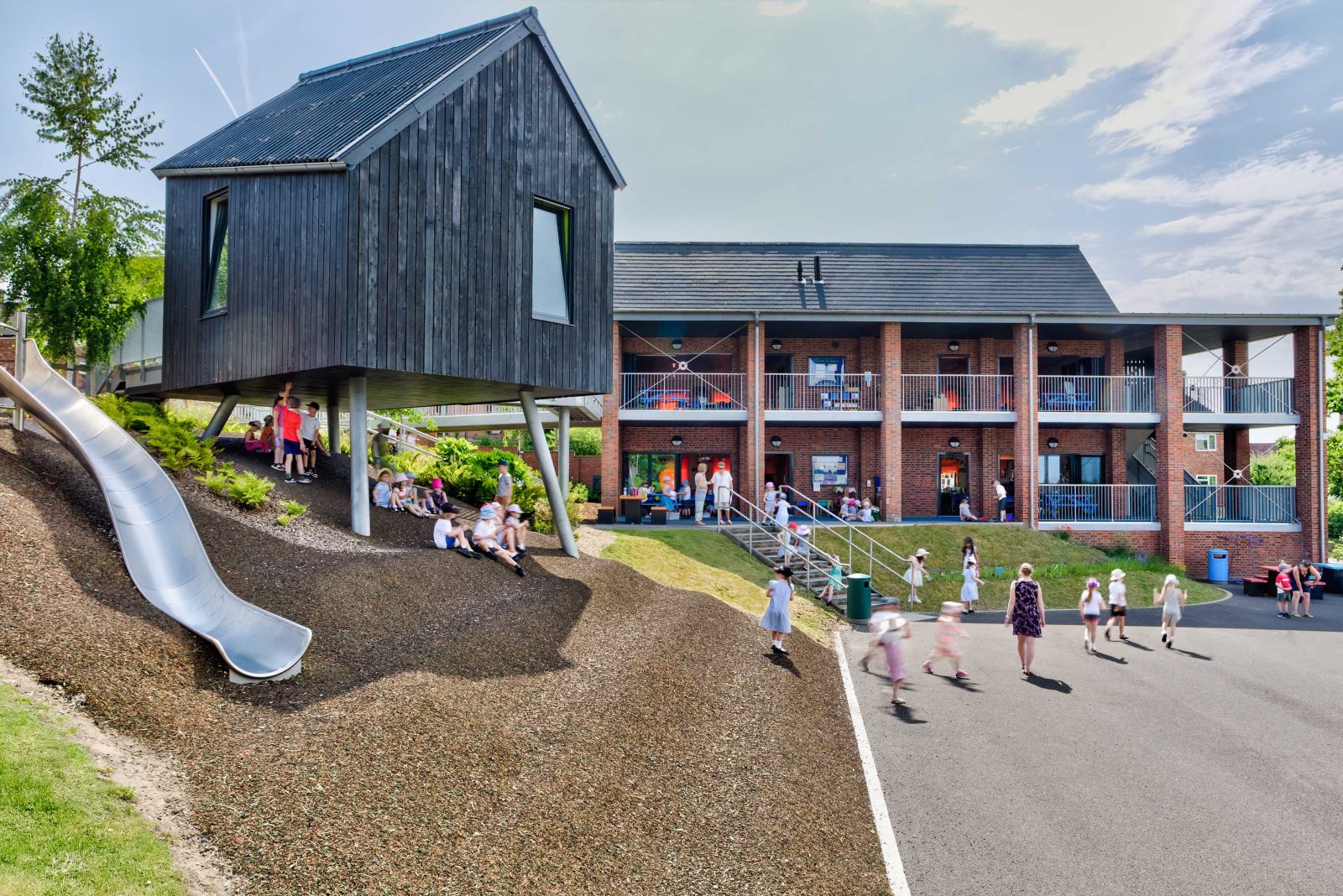 NVB Architects completes ‘tree house’ primary school near Swindon