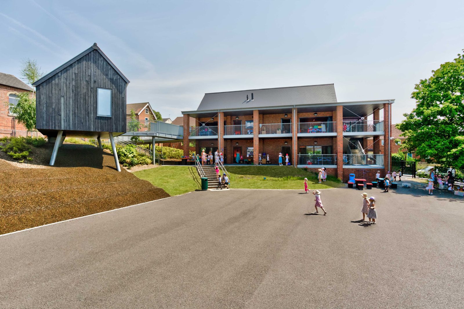 NVB Architects completes ‘tree house’ primary school near Swindon