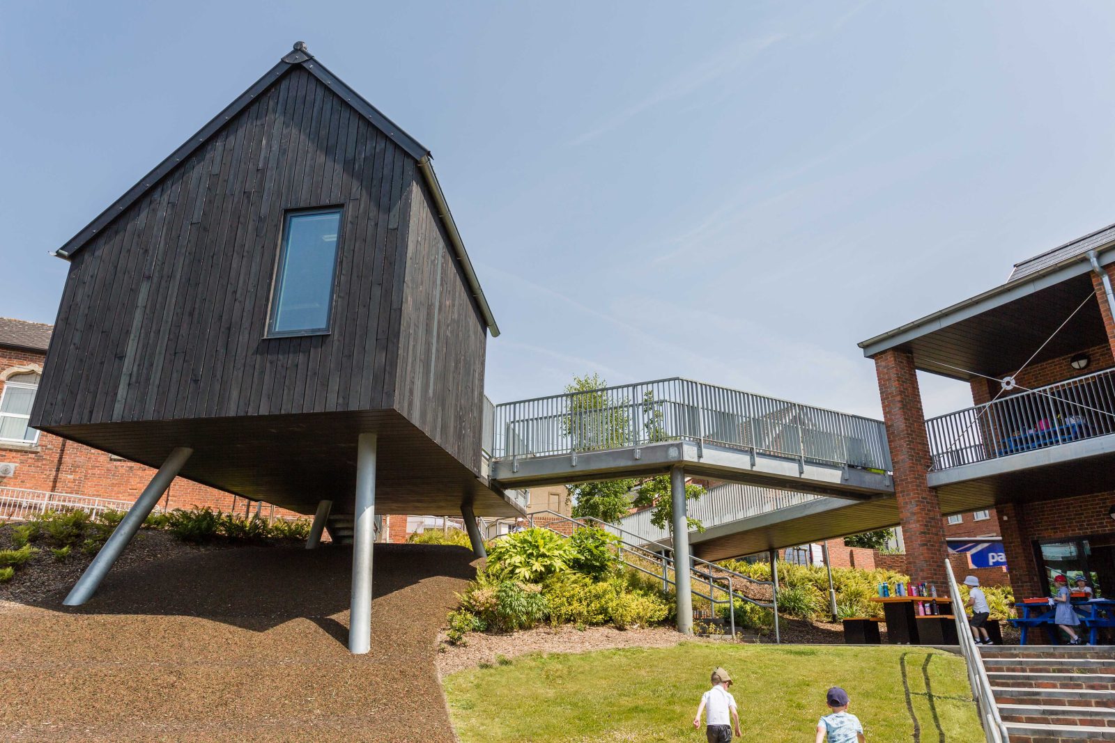 NVB Architects completes ‘tree house’ primary school near Swindon