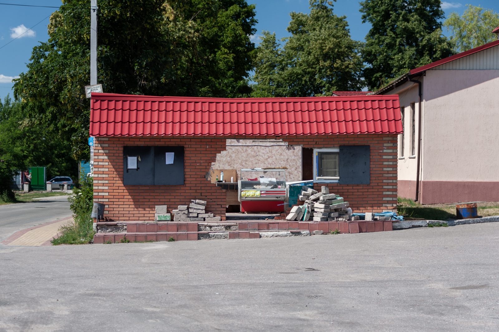 Kyiv architect creates online self-help kit for rebuilding Ukraine homes