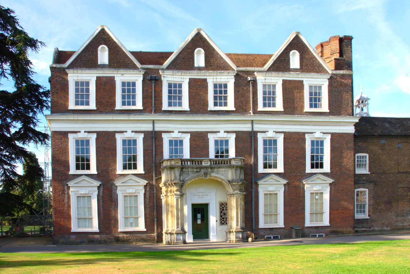 Boston Manor House retail