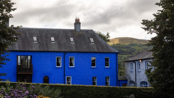 Canice Architects adapts 18th-century Irish school building into a house