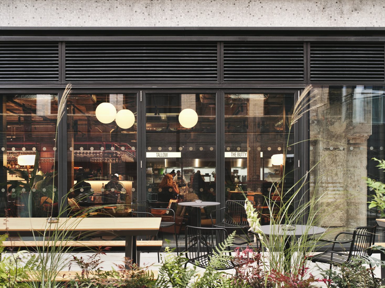 Sheppard Robson completes retrofit of 1960s Manchester music venue