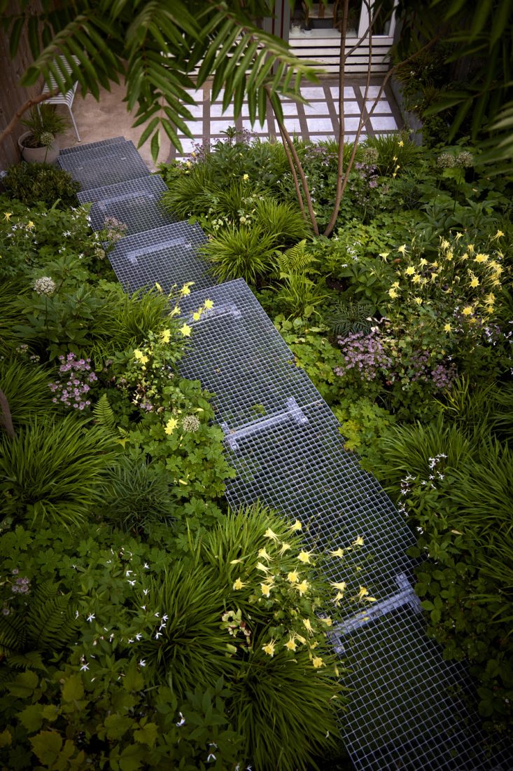 David Leech reworks engineer’s house with playful Hi-Tech touches